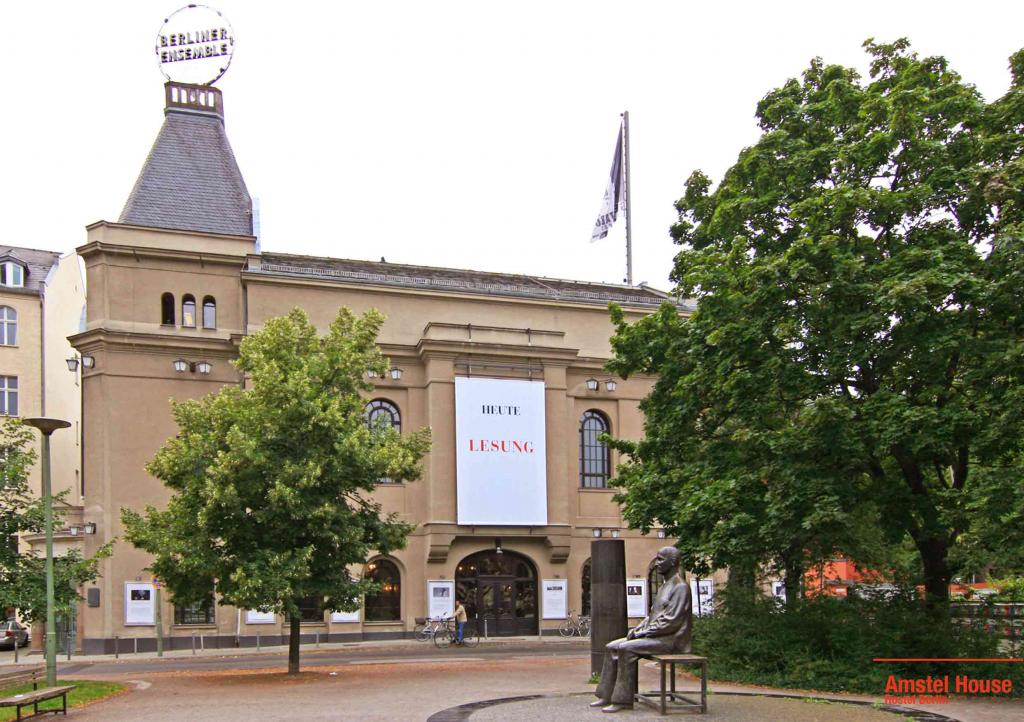 Alles über Bertolt Brecht in Berlin | Kultureller Reisetipps | Amstel ...